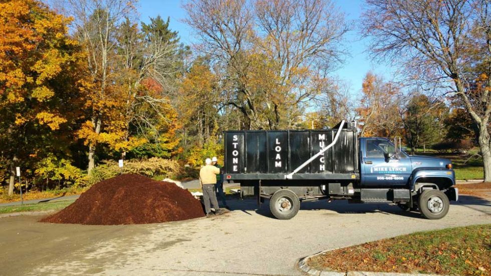Mulch Delivery for Webster, Massachusetts - Mike Lynch Enterprises